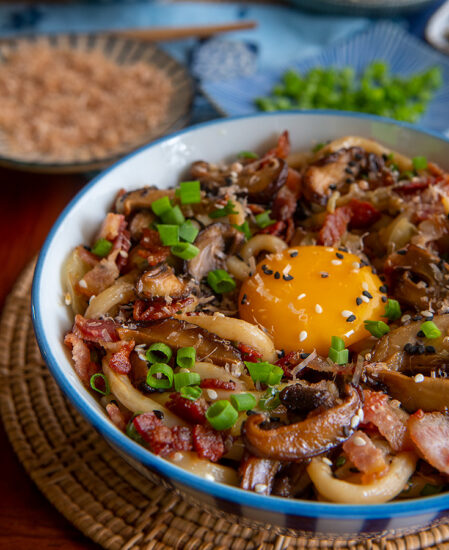 Bacon & Egg Yaki Udon Recipe for Japanese Fried Udon Noodles