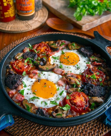 Full English Breakfast Recipe for a One-Pan British Fry-Up