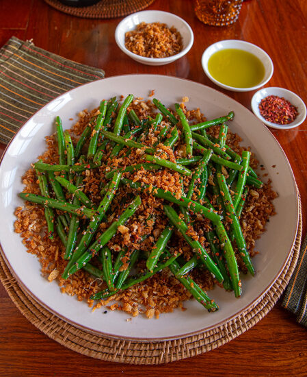 Italian Green Beans Recipe with Breadcrumbs & Parmesan