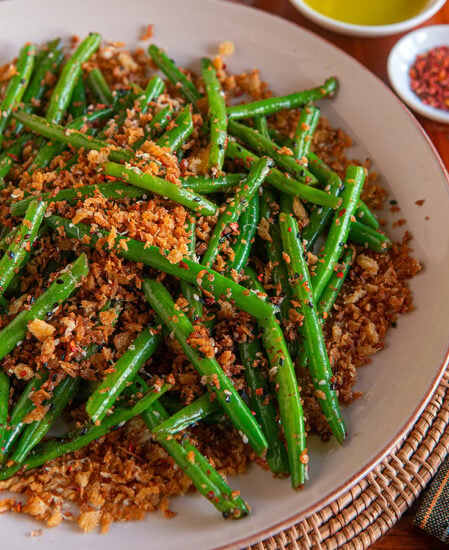 Italian Green Beans Recipe with Breadcrumbs & Parmesan