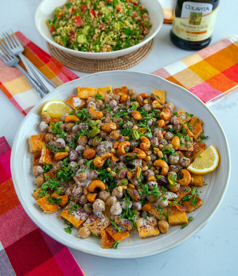 Crispy Pita with Spiced Chickpeas and Yogurt Sauce for Fatteh